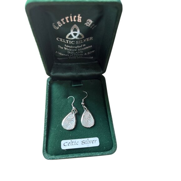 Carrick Art | Jewelry | Carrick Art Womens Celtic Silver Drop Earrings ...
